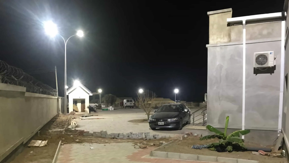 Solar street light lamp in rural lightly developed areas